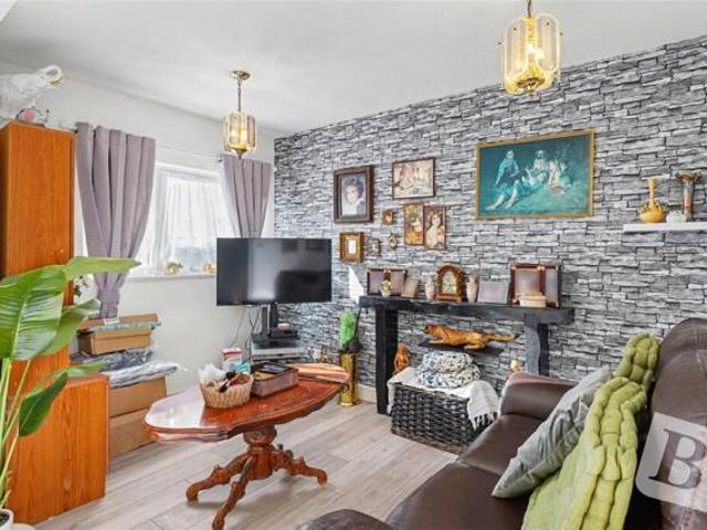 For Sale 3 Bedroom House Basildon Essex DS101955406
