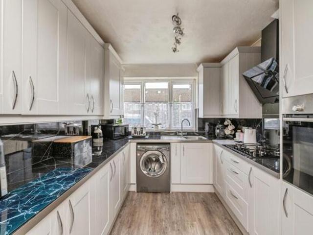 For Sale 3 Bedroom House Basildon Essex DS101025687