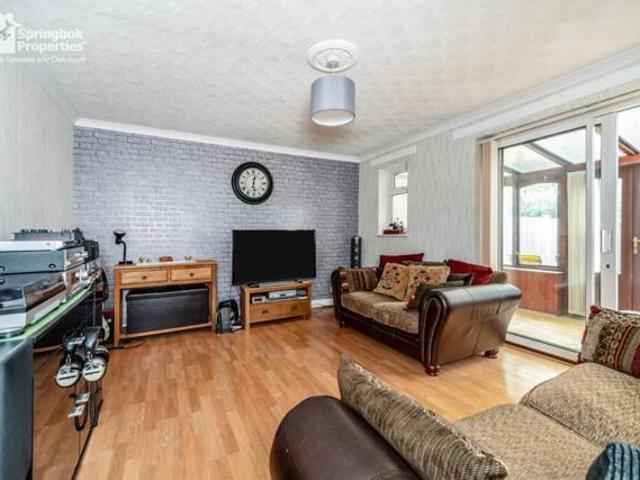 For Sale 3 Bedroom House Bedford Bedfordshire DLS99290345