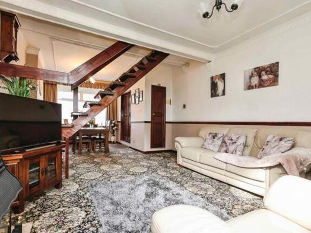 For Sale 3 Bedroom House Birmingham Sandwell DLS101678410