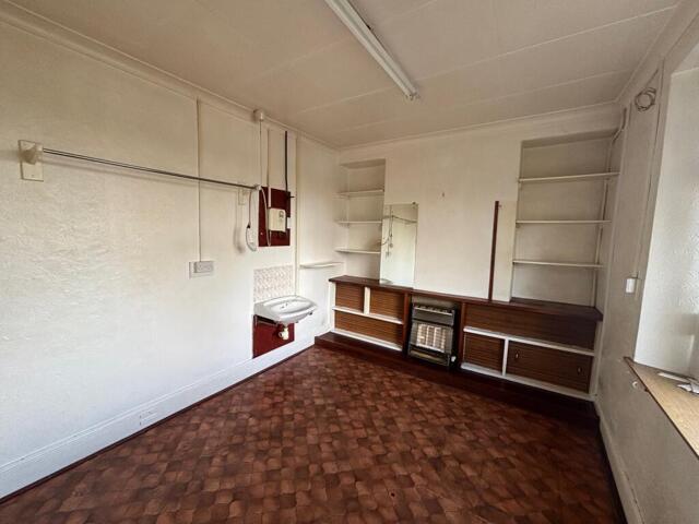 For Sale 3 Bedroom House Blackwood Greater Manchester DS99092505