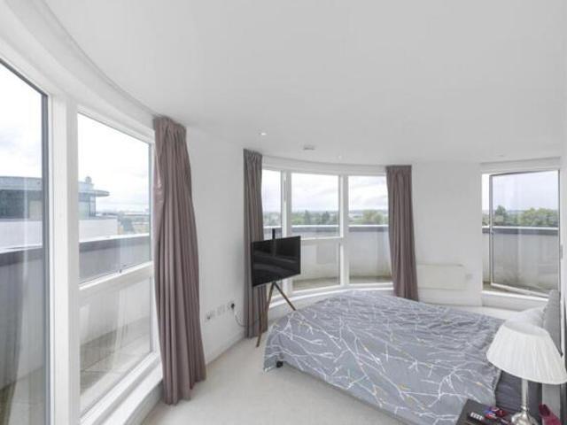 For Sale 3 Bedroom House Brentford Greater London DS100342866