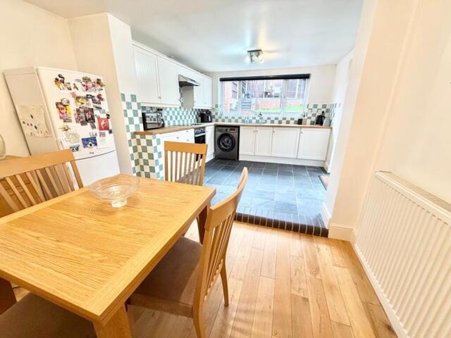 For Sale 3 Bedroom House Brierley Hill Dudley DS100649204