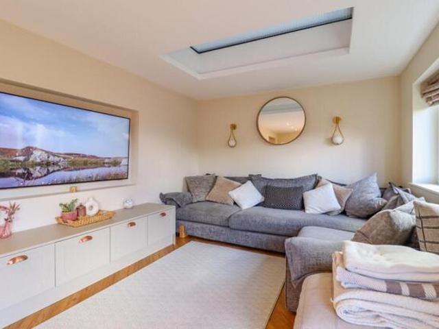 For Sale 3 Bedroom House Briston Briston DS98648879