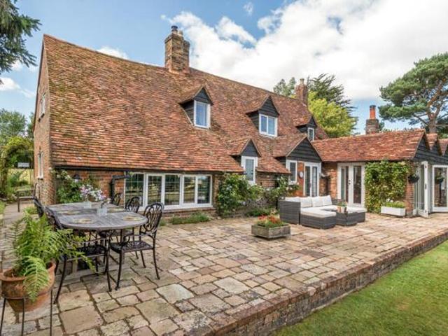 For Sale 3 Bedroom House Buckinghamshire Buckinghamshire DLS100024105
