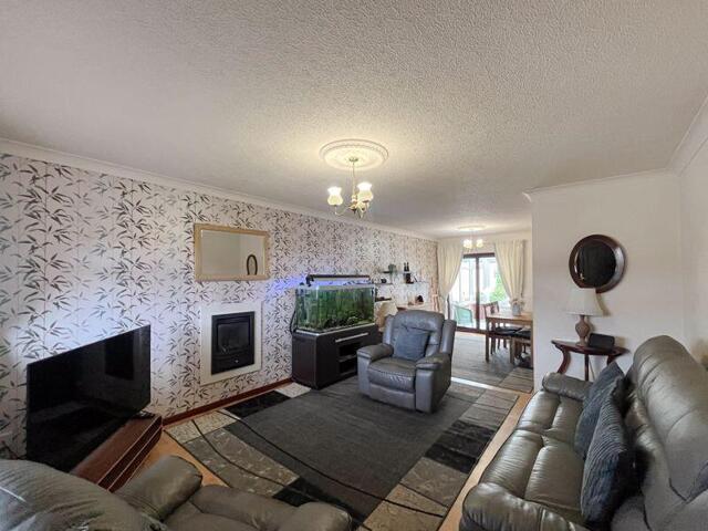 For Sale 3 Bedroom House Burntwood Staffordshire DS101677047