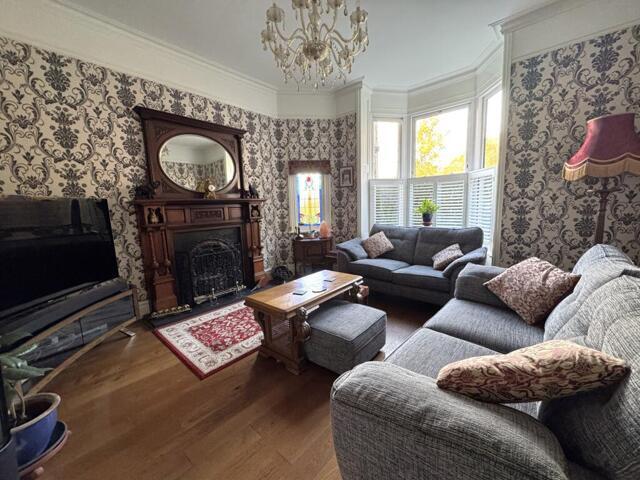 For Sale 3 Bedroom House Burton On Trent Staffordshire DLS99608474