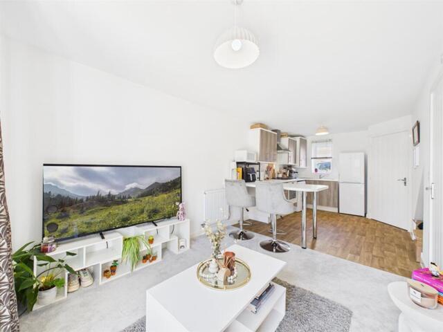 For Sale 3 Bedroom House Burton On Trent Staffordshire DS98119628