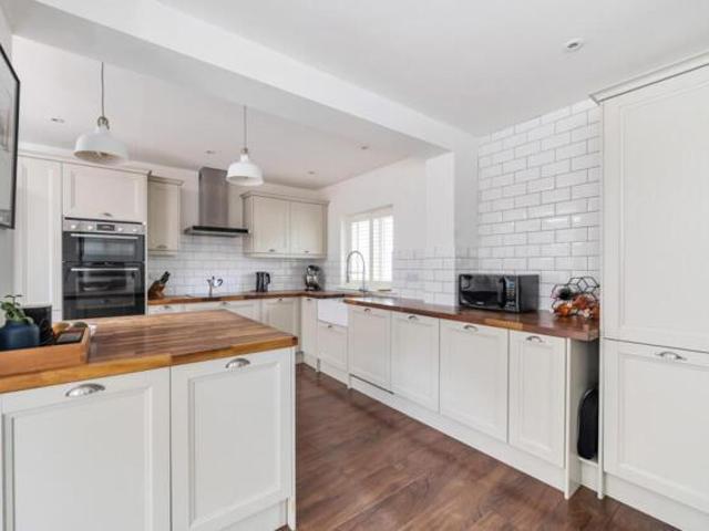 For Sale 3 Bedroom House Godalming Surrey DLS101891847