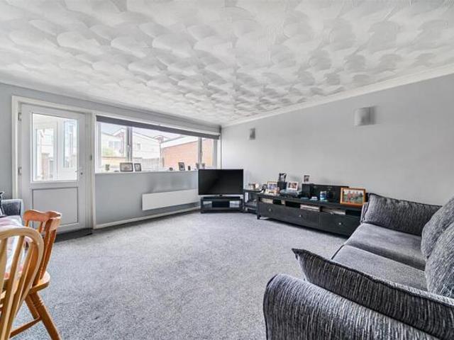 For Sale 3 Bedroom House Gosport Hampshire DLS98434484
