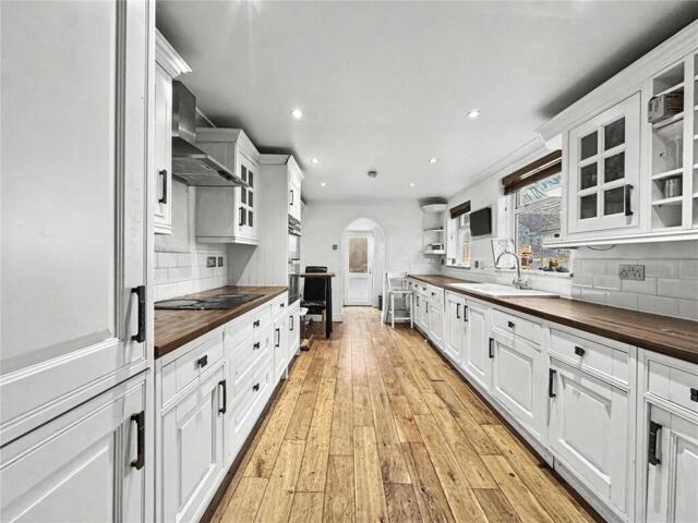 For Sale 3 Bedroom House Gillingham Medway DS100398327