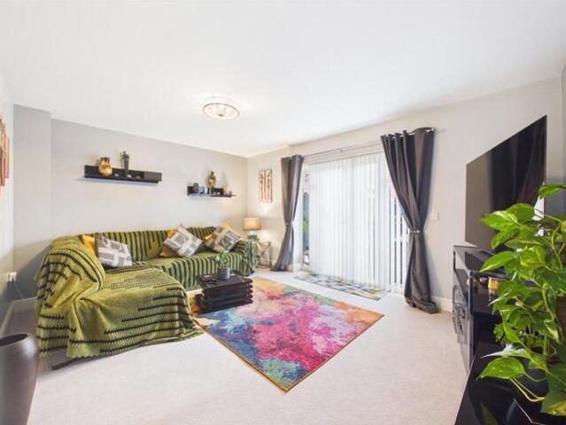 For Sale 3 Bedroom House Gloucester Gloucestershire DLS101199754