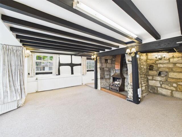 For Sale 3 Bedroom House Gloucester Gloucestershire DLS99437292