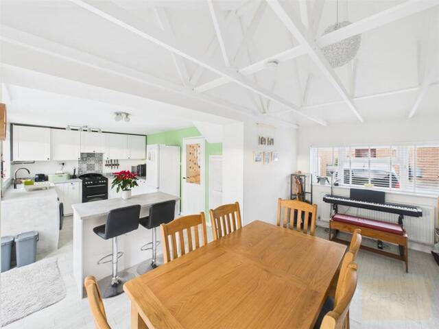 For Sale 3 Bedroom House Gloucester Gloucestershire DS100057815