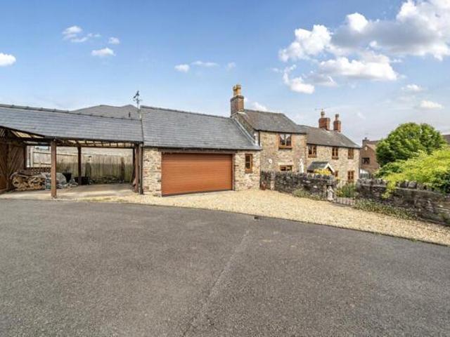For Sale 3 Bedroom House Gloucestershire Gloucestershire DLS99029094