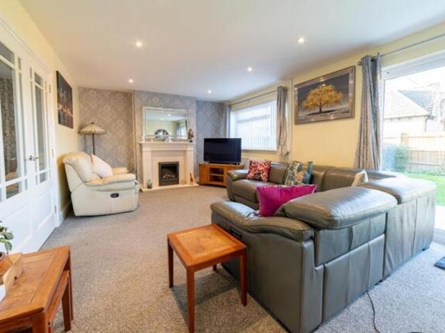 For Sale 3 Bedroom House Gloucestershire Gloucestershire DS99236964