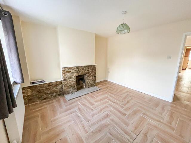 For Sale 3 Bedroom House Greenham Berkshire DLS99642103