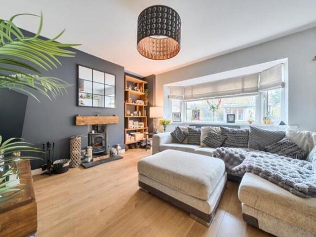 For Sale 3 Bedroom House Guildford Surrey DLS99608557