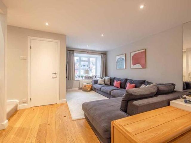 For Sale 3 Bedroom House Datchet Slough DLS98834458