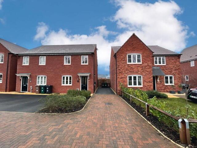 For Sale 3 Bedroom House Derbyshire Derbyshire DS101060011