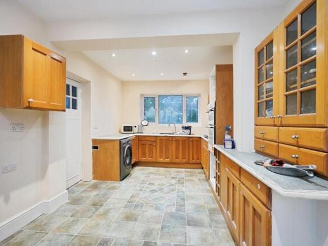For Sale 3 Bedroom House Derbyshire Derbyshire DS101199800