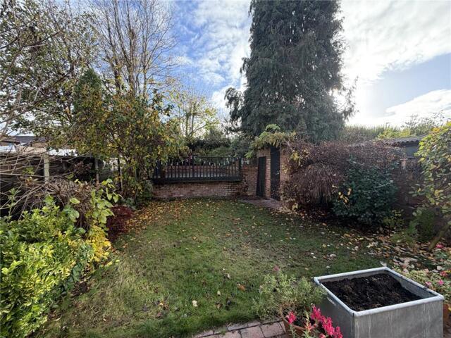 For Sale 3 Bedroom House Didsbury Greater Manchester DS98119366