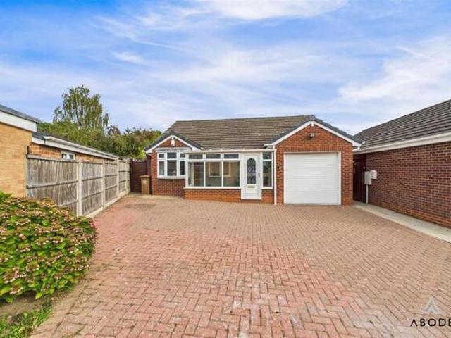For Sale 3 Bedroom House Drakelow Drakelow DS100057906