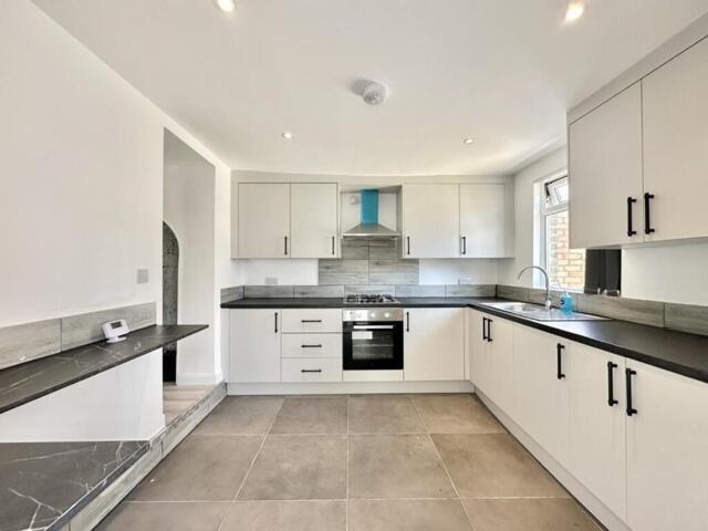 For Sale 3 Bedroom House Ealing Greater London DLS99315372