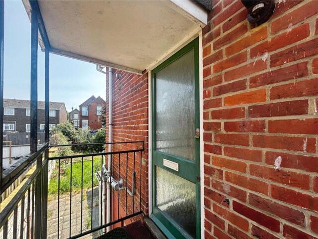 For Sale 3 Bedroom House East Cowes Isle Of Wight DLS98477465