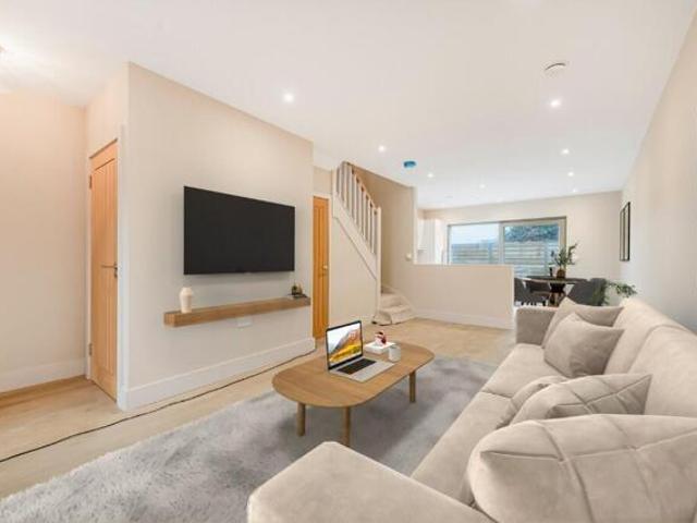 For Sale 3 Bedroom House Edenbridge Kent DS101797142