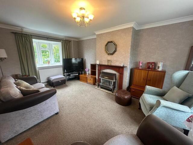 For Sale 3 Bedroom House Elmswell Elmswell DS98119370