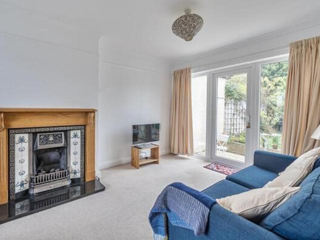 For Sale 3 Bedroom House Epsom Surrey DS100503293