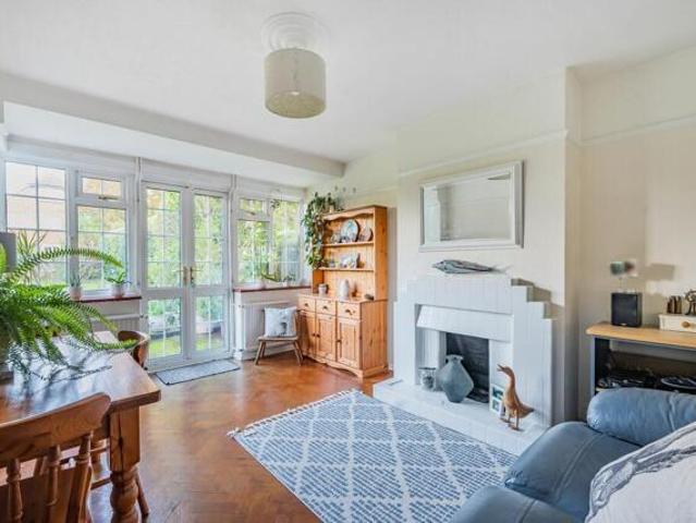 For Sale 3 Bedroom House Epsom Surrey DS98903750
