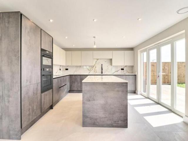 For Sale 3 Bedroom House Essex Essex DLS99380825