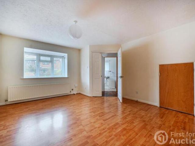 For Sale 3 Bedroom House Fareham Hampshire DLS101351953