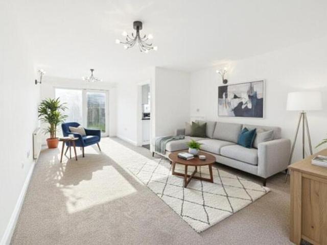 For Sale 3 Bedroom House Farnborough Hampshire DLS100263364