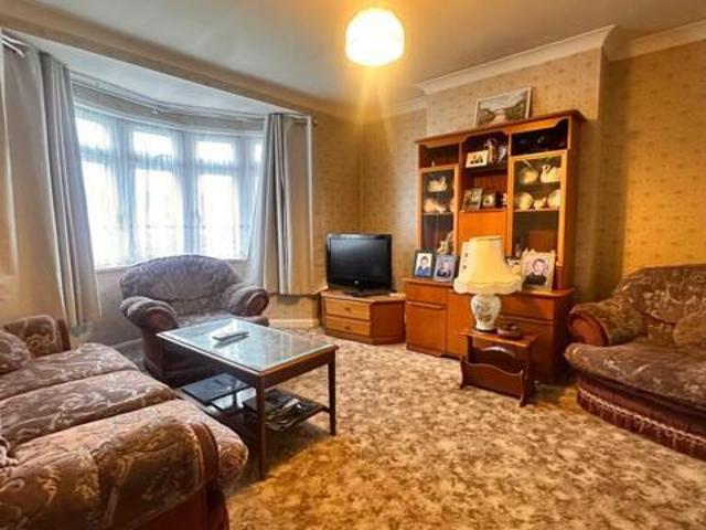For Sale 3 Bedroom House Feltham Greater London DLS100917562