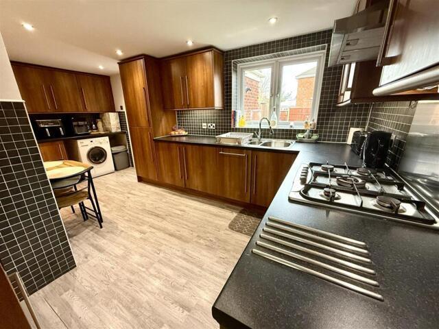 For Sale 3 Bedroom House Knowsley Merseyside DS100058354