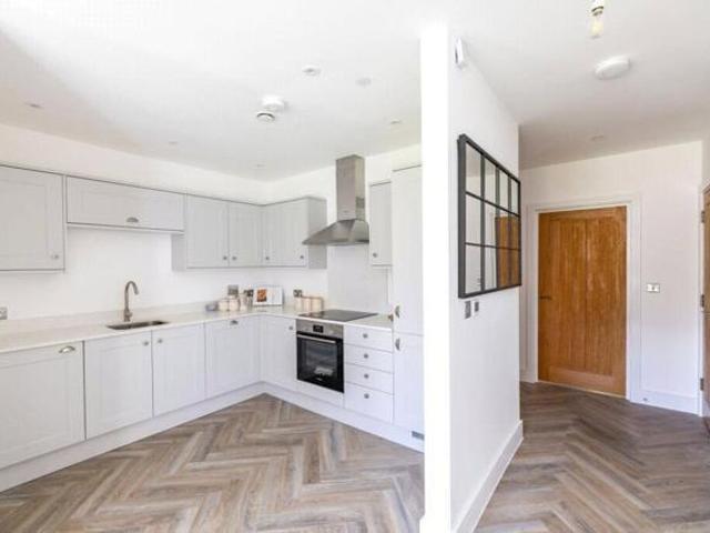 For Sale 3 Bedroom House Kenley Greater London DS100398412