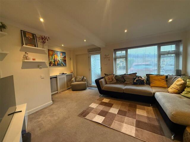 For Sale 3 Bedroom House Kent Kent DS99986610