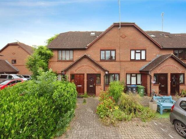 For Sale 3 Bedroom House Kingston Upon Thames Greater London DS98687396