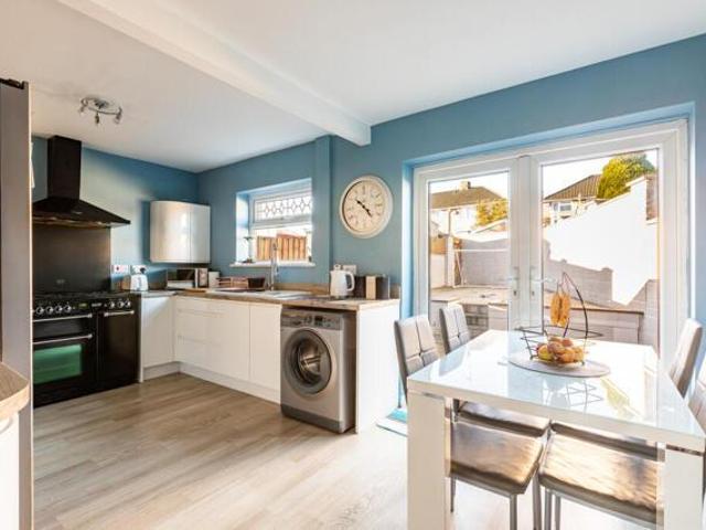 For Sale 3 Bedroom House Kingswood Bristol DLS100733862