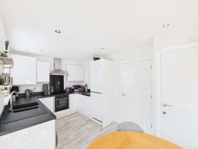 For Sale 3 Bedroom House Kingswood City Of Kingston upon Hull DS99475901