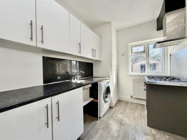 For Sale 3 Bedroom House Hounslow Greater London DS101100081