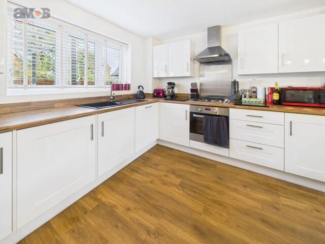 For Sale 3 Bedroom House Hockley Hockley DS101025398
