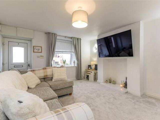 For Sale 3 Bedroom House Holmfirth Kirklees DS98968969