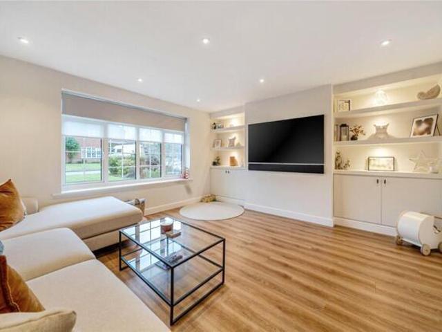For Sale 3 Bedroom House Hook Hampshire DLS100541277