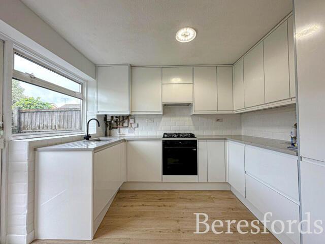 For Sale 3 Bedroom House Hornchurch Greater London DLS91808937