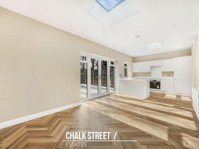 For Sale 3 Bedroom House Hornchurch Greater London DLS100057930