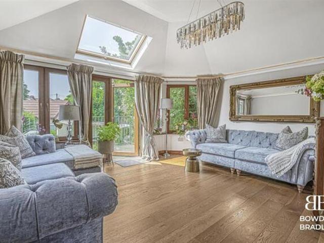 For Sale 3 Bedroom House Hornchurch Greater London DS101277981